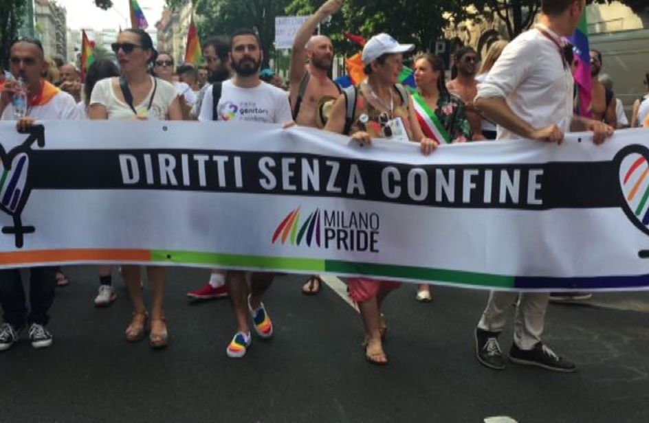 A Milano in migliaia per la parata del Pride 2017 | RDS 100% Grandi ...